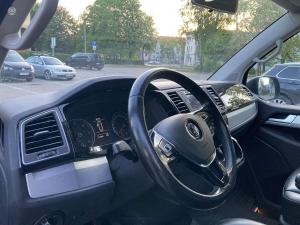 Melns Volkswagen Caravelle 2017 Kauņa, ar dzinēja tilpumu 2.00 L un nobraukumu 212 tūkst. km par 20000 €, foto 8 vietnē AUTOMOTO.COM.LV