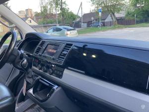 Melns Volkswagen Caravelle 2017 Kauņa, ar dzinēja tilpumu 2.00 L un nobraukumu 212 tūkst. km par 20000 €, foto 9 vietnē AUTOMOTO.COM.LV