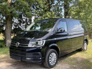 Black Volkswagen Caravelle 2018 in Kaunas, with an engine capacity of 2.00 L and mileage of 326 thousand km for 14950 €, photo  on AUTOMOTO.COM.LV