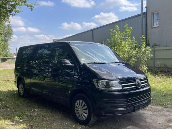 Black Volkswagen Caravelle 2018 in Kaunas, with an engine capacity of 2.00 L and mileage of 326 thousand km for 14950 €, photo 2 on AUTOMOTO.COM.LV