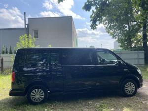 Black Volkswagen Caravelle 2018 in Kaunas, with an engine capacity of 2.00 L and mileage of 326 thousand km for 14950 €, photo 7 on AUTOMOTO.COM.LV
