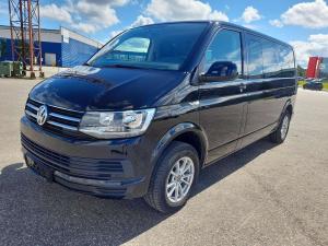 Black Volkswagen Caravelle 2018 in Kaunas, with an engine capacity of 2.00 L and mileage of 328 thousand km for 18800 €, photo 4 on AUTOMOTO.COM.LV