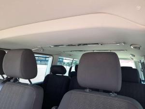 Black Volkswagen Caravelle 2018 in Kaunas, with an engine capacity of 2.00 L and mileage of 328 thousand km for 18800 €, photo 15 on AUTOMOTO.COM.LV