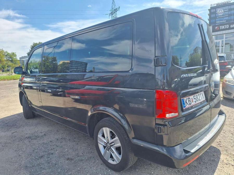 Black Volkswagen Caravelle 2021 in Vilnius, with an engine capacity of 2.00 L and mileage of 270 thousand km for 26000 €, photo 7 on AUTOMOTO.COM.LV