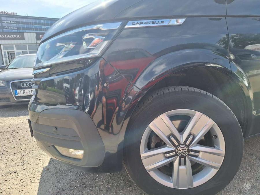 Black Volkswagen Caravelle 2021 in Vilnius, with an engine capacity of 2.00 L and mileage of 270 thousand km for 26000 €, photo 8 on AUTOMOTO.COM.LV
