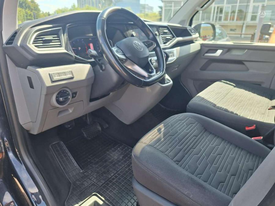 Black Volkswagen Caravelle 2021 in Vilnius, with an engine capacity of 2.00 L and mileage of 270 thousand km for 26000 €, photo 9 on AUTOMOTO.COM.LV