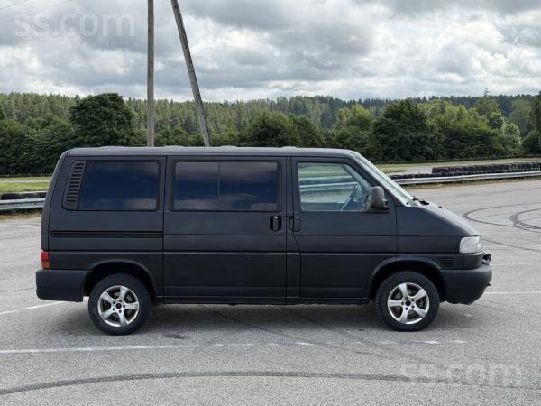 Melns Volkswagen Caravelle 1998 Rīga, ar dzinēja tilpumu 2.50 L un nobraukumu 0 tūkst. km par 3000 €, foto 4 vietnē AUTOMOTO.COM.LV
