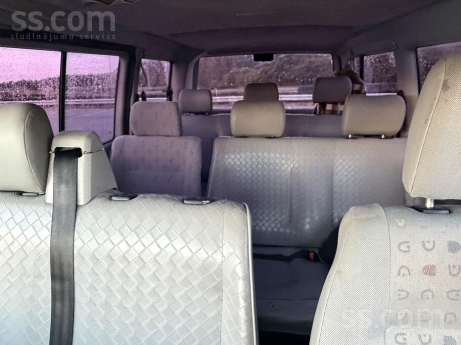 Black Volkswagen Caravelle 1998 in Riga, with an engine capacity of 2.50 L and mileage of 0 thousand km for 3000 €, photo 11 on AUTOMOTO.COM.LV