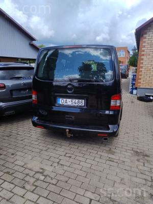 Black Volkswagen Caravelle 2005 in Kraslava, with an engine capacity of 1.90 L and mileage of 383 thousand km for 4200 €, photo 4 on AUTOMOTO.COM.LV
