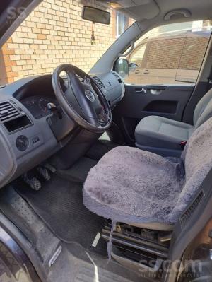Black Volkswagen Caravelle 2005 in Kraslava, with an engine capacity of 1.90 L and mileage of 383 thousand km for 4200 €, photo 8 on AUTOMOTO.COM.LV