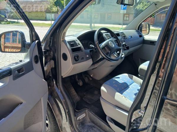 Black Volkswagen Caravelle 2006 in Ventspils, with an engine capacity of 1.90 L and mileage of 301 thousand km for 5650 €, photo 6 on AUTOMOTO.COM.LV