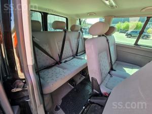 Melns Volkswagen Caravelle 2006 Rīga, ar dzinēja tilpumu 2.50 L un nobraukumu 144 tūkst. km par 7200 €, foto 9 vietnē AUTOMOTO.COM.LV