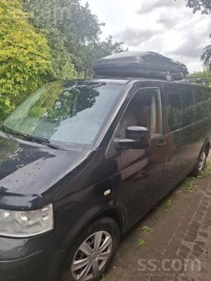 Melns Volkswagen Caravelle 2006 Rīga, ar dzinēja tilpumu 2.50 L un nobraukumu 450 tūkst. km par 4000 €, foto 3 vietnē AUTOMOTO.COM.LV