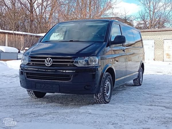 Melns Volkswagen Caravelle 2010 Viļņa, ar dzinēja tilpumu 2.00 L un nobraukumu 299 tūkst. km par 9800 €, foto 1 vietnē AUTOMOTO.COM.LV