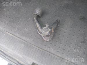 Black Volkswagen Caravelle 2010 in Riga, with an engine capacity of 2.00 L and mileage of 355 thousand km for 8000 €, photo 8 on AUTOMOTO.COM.LV