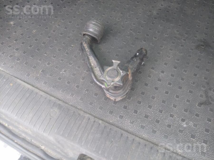Black Volkswagen Caravelle 2010 in Riga, with an engine capacity of 2.00 L and mileage of 355 thousand km for 8000 €, photo 8 on AUTOMOTO.COM.LV