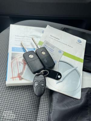 Melns Volkswagen Caravelle 2010 Vilkaviškis, ar dzinēja tilpumu 2.00 L un nobraukumu 270 tūkst. km par 13500 €, foto 14 vietnē AUTOMOTO.COM.LV