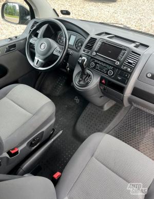Melns Volkswagen Caravelle 2010 Vilkaviškis, ar dzinēja tilpumu 2.00 L un nobraukumu 270 tūkst. km par 13500 €, foto 17 vietnē AUTOMOTO.COM.LV