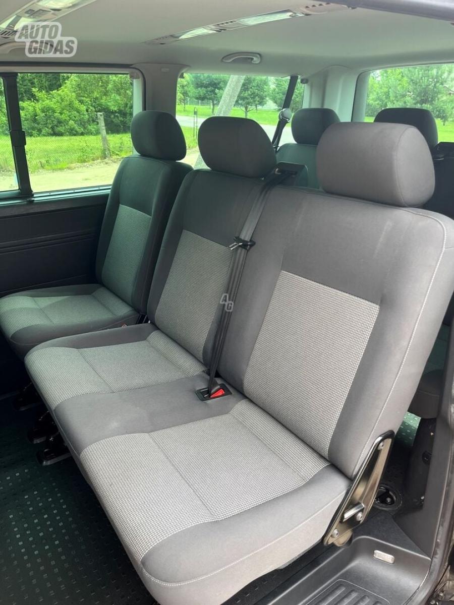 Melns Volkswagen Caravelle 2010 Vilkaviškis, ar dzinēja tilpumu 2.00 L un nobraukumu 270 tūkst. km par 13500 €, foto 18 vietnē AUTOMOTO.COM.LV