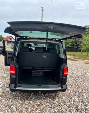 Melns Volkswagen Caravelle 2010 Vilkaviškis, ar dzinēja tilpumu 2.00 L un nobraukumu 270 tūkst. km par 13500 €, foto 22 vietnē AUTOMOTO.COM.LV