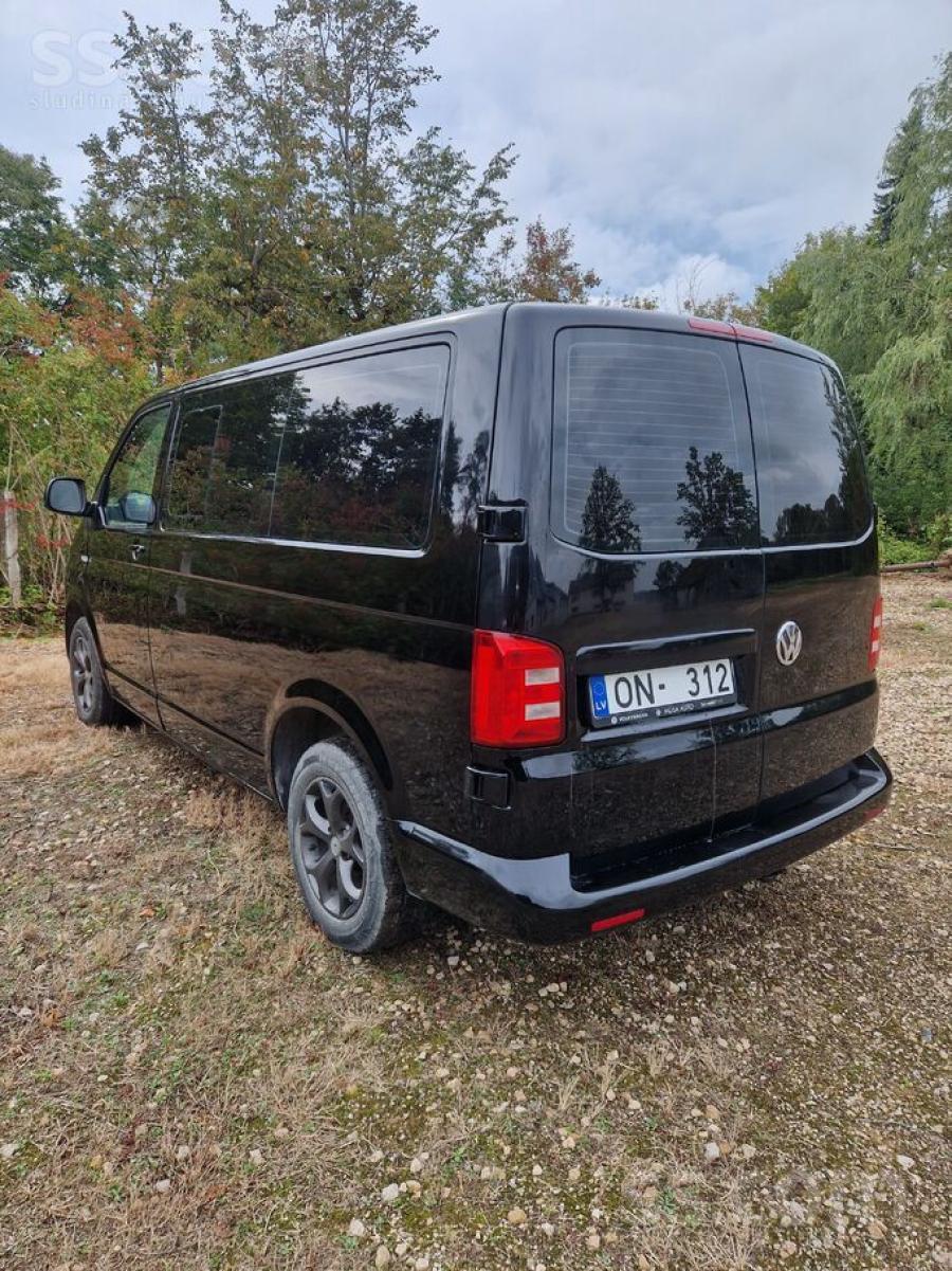 Melns Volkswagen Caravelle 2010 Jēkabpils, ar dzinēja tilpumu 2.00 L un nobraukumu 555 tūkst. km par 10200 €, foto 12 vietnē AUTOMOTO.COM.LV