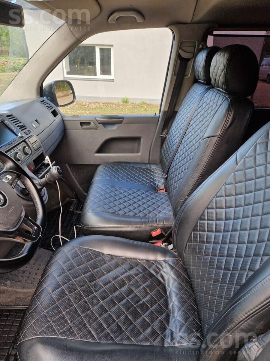 Melns Volkswagen Caravelle 2010 Jēkabpils, ar dzinēja tilpumu 2.00 L un nobraukumu 555 tūkst. km par 10200 €, foto 13 vietnē AUTOMOTO.COM.LV