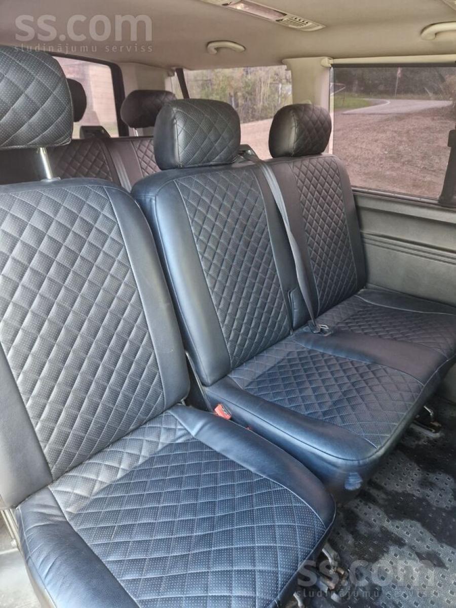 Melns Volkswagen Caravelle 2010 Jēkabpils, ar dzinēja tilpumu 2.00 L un nobraukumu 555 tūkst. km par 10200 €, foto 18 vietnē AUTOMOTO.COM.LV