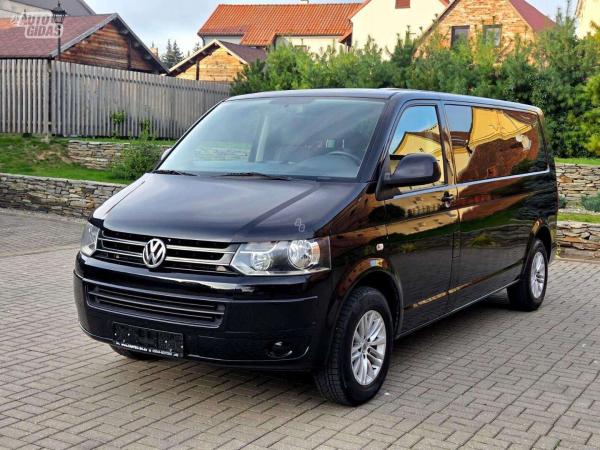 Melns Volkswagen Caravelle 2011 Viļņa, ar dzinēja tilpumu 2.00 L un nobraukumu 271 tūkst. km par 11400 €, foto 4 vietnē AUTOMOTO.COM.LV