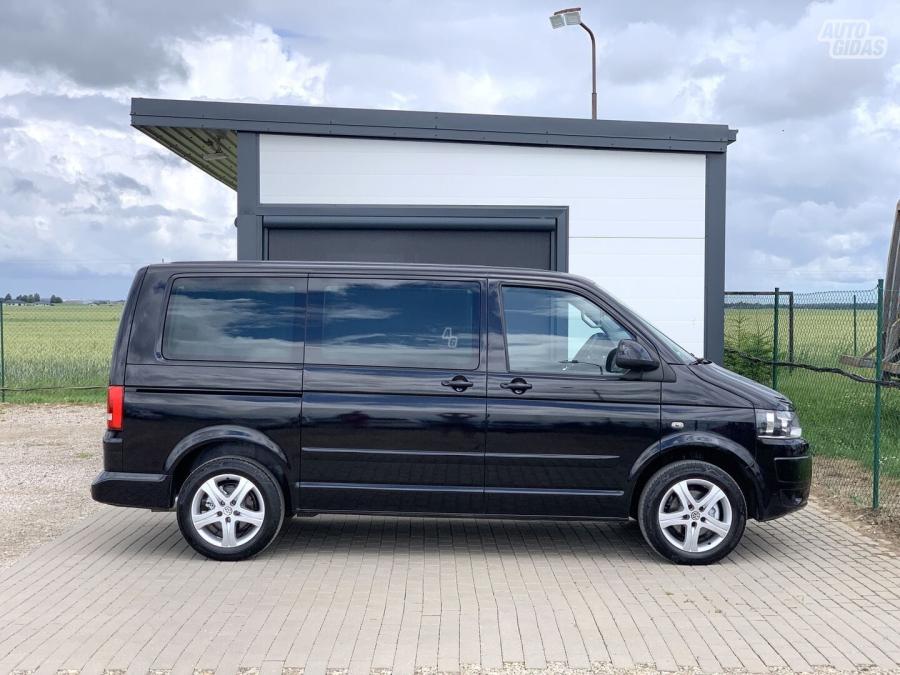 Melns Volkswagen Caravelle 2011 Kauņa, ar dzinēja tilpumu 2.00 L un nobraukumu 240 tūkst. km par 13499 €, foto 9 vietnē AUTOMOTO.COM.LV