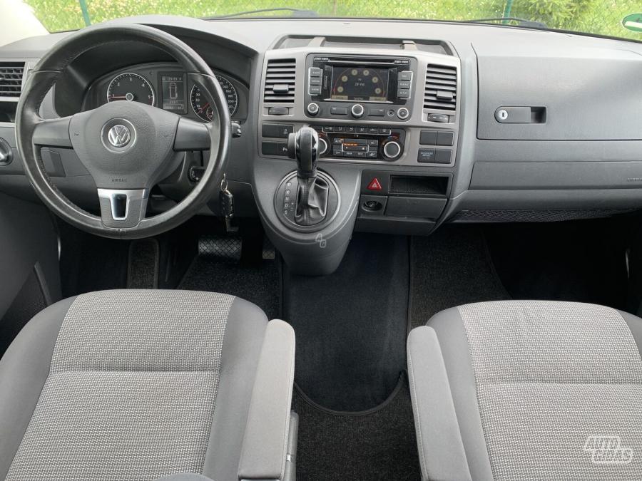 Melns Volkswagen Caravelle 2011 Kauņa, ar dzinēja tilpumu 2.00 L un nobraukumu 240 tūkst. km par 13499 €, foto 12 vietnē AUTOMOTO.COM.LV
