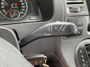 Melns Volkswagen Caravelle 2011 Kauņa, ar dzinēja tilpumu 2.00 L un nobraukumu 240 tūkst. km par 13499 €, foto 23 vietnē AUTOMOTO.COM.LV