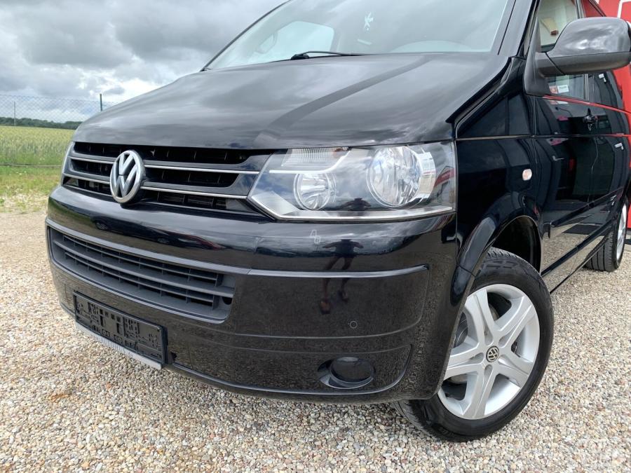 Melns Volkswagen Caravelle 2011 Kauņa, ar dzinēja tilpumu 2.00 L un nobraukumu 240 tūkst. km par 13499 €, foto 34 vietnē AUTOMOTO.COM.LV