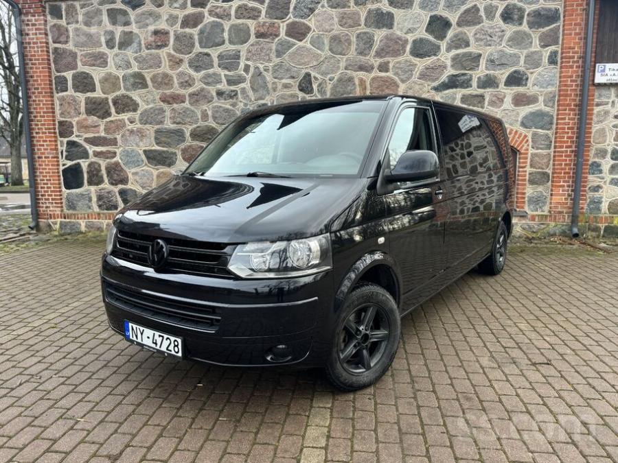 Melns Volkswagen Caravelle 2012 Gulbene, ar dzinēja tilpumu 2.00 L un nobraukumu 0 tūkst. km par 8500 €, foto 1 vietnē AUTOMOTO.COM.LV