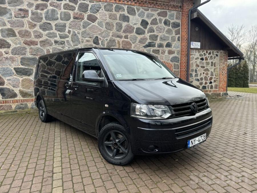 Melns Volkswagen Caravelle 2012 Gulbene, ar dzinēja tilpumu 2.00 L un nobraukumu 0 tūkst. km par 8500 €, foto 3 vietnē AUTOMOTO.COM.LV