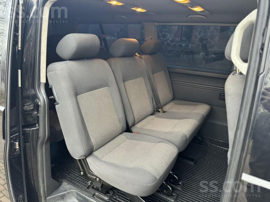 Melns Volkswagen Caravelle 2012 Gulbene, ar dzinēja tilpumu 2.00 L un nobraukumu 0 tūkst. km par 8500 €, foto 9 vietnē AUTOMOTO.COM.LV