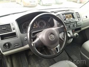 Melns Volkswagen Caravelle 2013 Rīga, ar dzinēja tilpumu 2.00 L un nobraukumu 262 tūkst. km par 13900 €, foto 3 vietnē AUTOMOTO.COM.LV