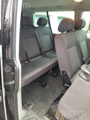 Melns Volkswagen Caravelle 2013 Rīga, ar dzinēja tilpumu 2.00 L un nobraukumu 262 tūkst. km par 13900 €, foto 5 vietnē AUTOMOTO.COM.LV