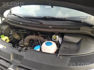 Melns Volkswagen Caravelle 2013 Rīga, ar dzinēja tilpumu 2.00 L un nobraukumu 262 tūkst. km par 13900 €, foto 14 vietnē AUTOMOTO.COM.LV