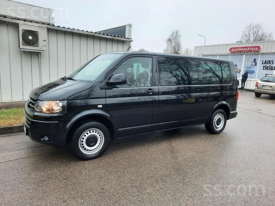 Melns Volkswagen Caravelle 2013 Rīga, ar dzinēja tilpumu 2.00 L un nobraukumu 262 tūkst. km par 13900 €, foto 28 vietnē AUTOMOTO.COM.LV