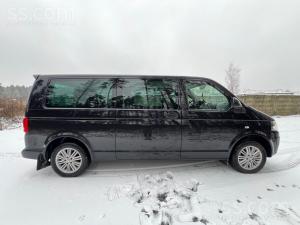 Melns Volkswagen Caravelle 2014 Rīga, ar dzinēja tilpumu 2.00 L un nobraukumu 400 tūkst. km par 15499 €, foto 2 vietnē AUTOMOTO.COM.LV