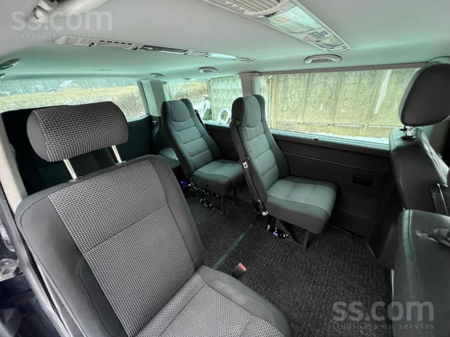 Melns Volkswagen Caravelle 2014 Rīga, ar dzinēja tilpumu 2.00 L un nobraukumu 400 tūkst. km par 15499 €, foto 5 vietnē AUTOMOTO.COM.LV