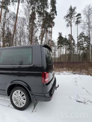 Melns Volkswagen Caravelle 2014 Rīga, ar dzinēja tilpumu 2.00 L un nobraukumu 400 tūkst. km par 15499 €, foto 9 vietnē AUTOMOTO.COM.LV