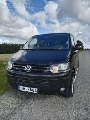Melns Volkswagen Caravelle 2014 Dobele, ar dzinēja tilpumu 2.00 L un nobraukumu 267 tūkst. km par 15900 €, foto 1 vietnē AUTOMOTO.COM.LV