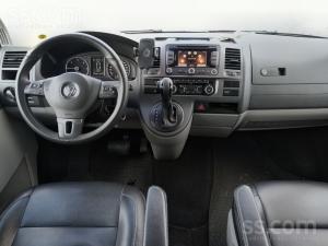 Melns Volkswagen Caravelle 2014 Dobele, ar dzinēja tilpumu 2.00 L un nobraukumu 267 tūkst. km par 15900 €, foto 8 vietnē AUTOMOTO.COM.LV