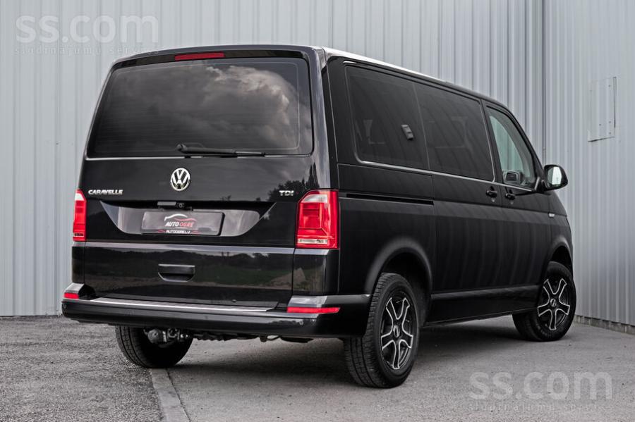 Melns Volkswagen Caravelle 2016 Ogre, ar dzinēja tilpumu 2.00 L un nobraukumu 151 tūkst. km par 19900 €, foto 5 vietnē AUTOMOTO.COM.LV