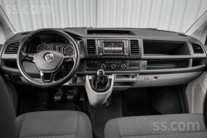 Melns Volkswagen Caravelle 2016 Ogre, ar dzinēja tilpumu 2.00 L un nobraukumu 151 tūkst. km par 19900 €, foto 10 vietnē AUTOMOTO.COM.LV