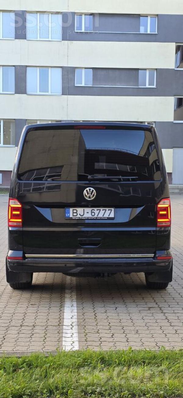 Volkswagen Caravelle 2016 Rīga vietnē Melns Volkswagen Caravelle 2016 Rīga, ar dzinēja tilpumu 2.00 L un nobraukumu 450 tūkst. km par 21300 €, foto 7 vietnē AUTOMOTO.COM.LV
