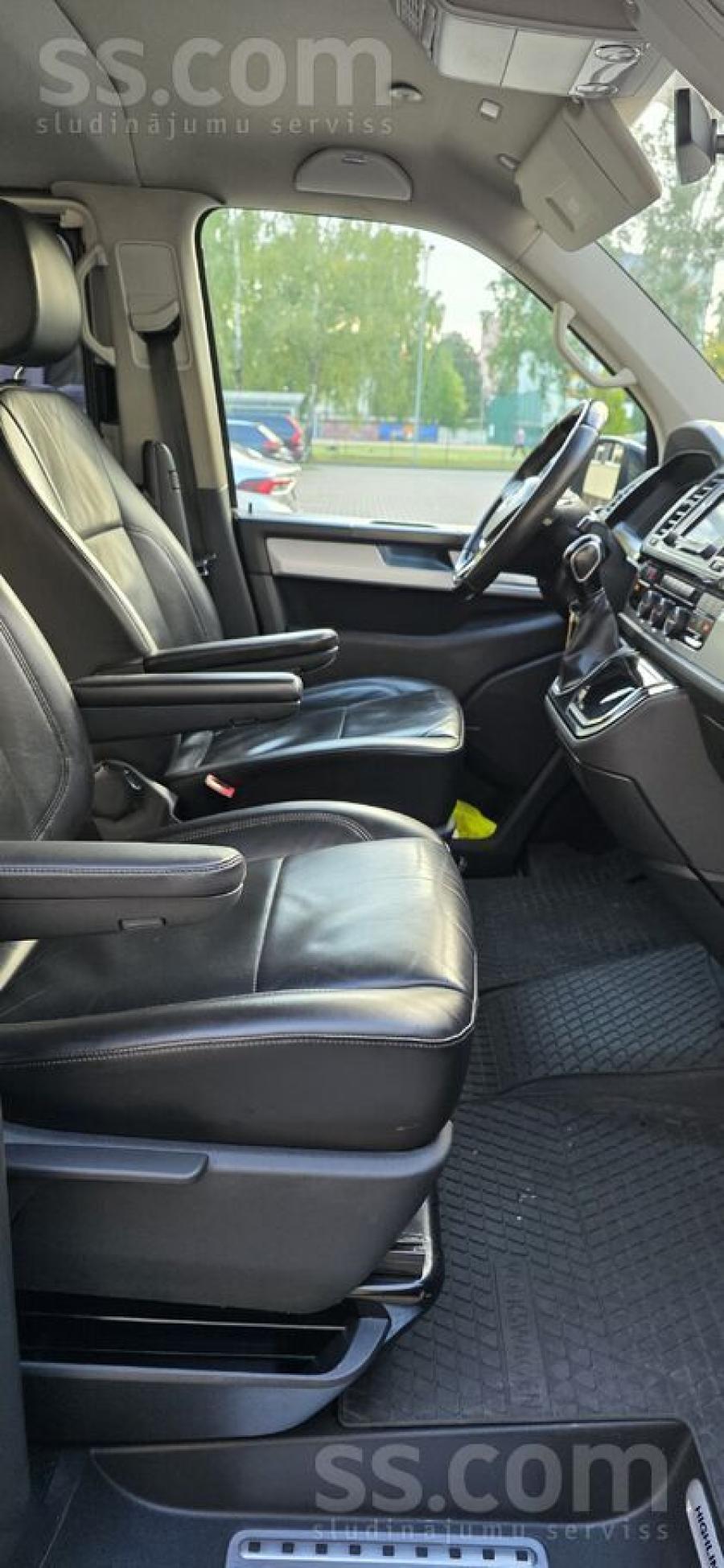 Melns Volkswagen Caravelle 2016 Rīga, ar dzinēja tilpumu 2.00 L un nobraukumu 450 tūkst. km par 21300 €, foto 15 vietnē AUTOMOTO.COM.LV