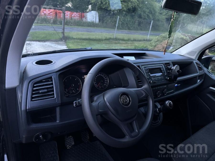 Black Volkswagen Caravelle 2016 in Bauska, with an engine capacity of 2.00 L and mileage of 225 thousand km for 18500 €, photo 8 on AUTOMOTO.COM.LV
