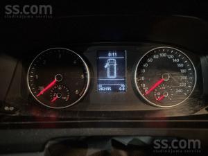 Melns Volkswagen Caravelle 2018 Rīga, ar dzinēja tilpumu 2.00 L un nobraukumu 283 tūkst. km par 20200 €, foto 8 vietnē AUTOMOTO.COM.LV